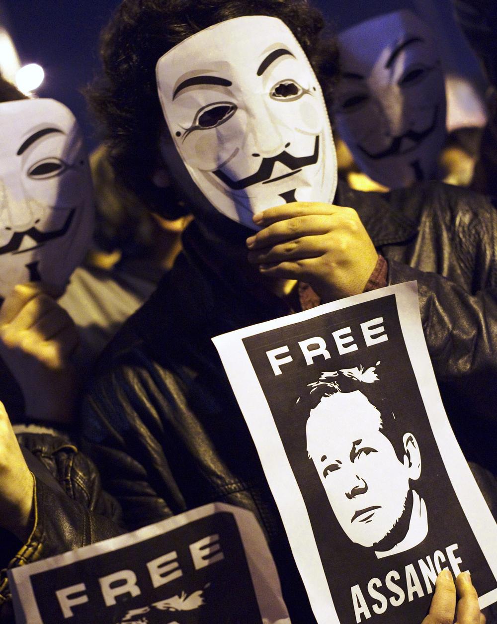 'Anonymous' Members Deny Being Hackers, Continue Fight For WikiLeaks ...