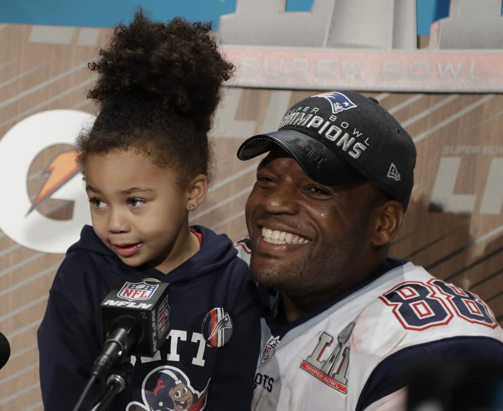 Patriots' Martellus Bennett Doesn't Fear Backlash For Skipping White ...