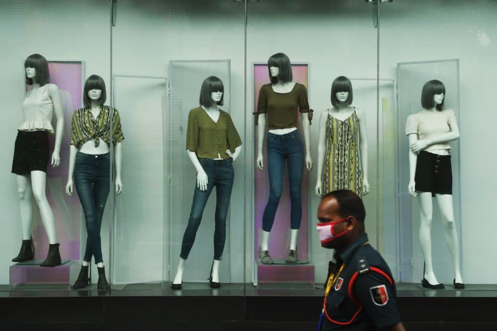 How The Pandemic Shaped Fashion: From Ties And Heels To Sweatpants And ...