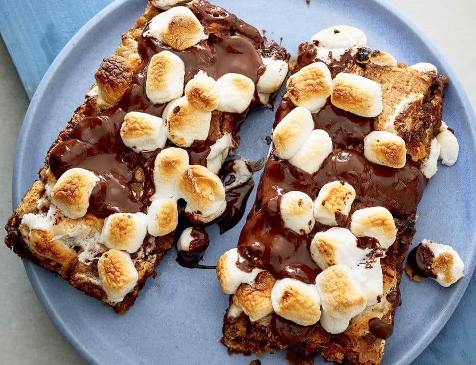 Simplify your holiday baking with sheet pan recipes from Molly Gilbert ...