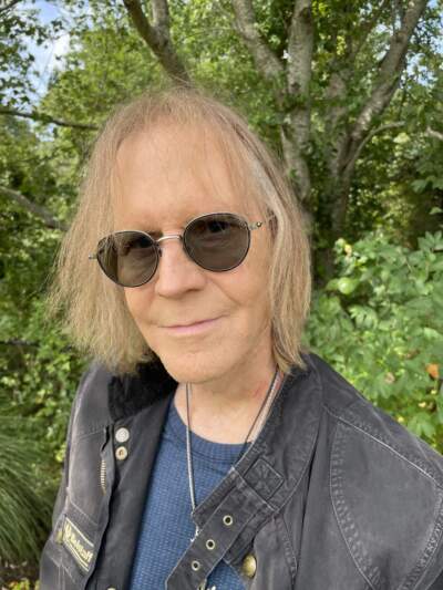 With Aerosmith sidelined, bassist Tom Hamilton takes up with Close ...