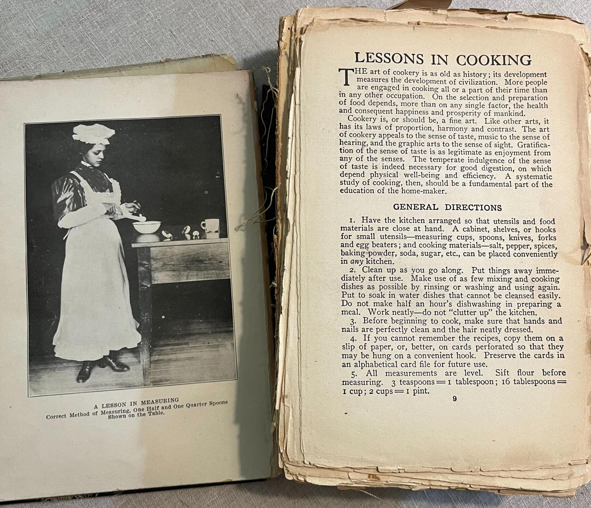 'Retro Recipes' cookbook makes everything old new again, including tuna ...